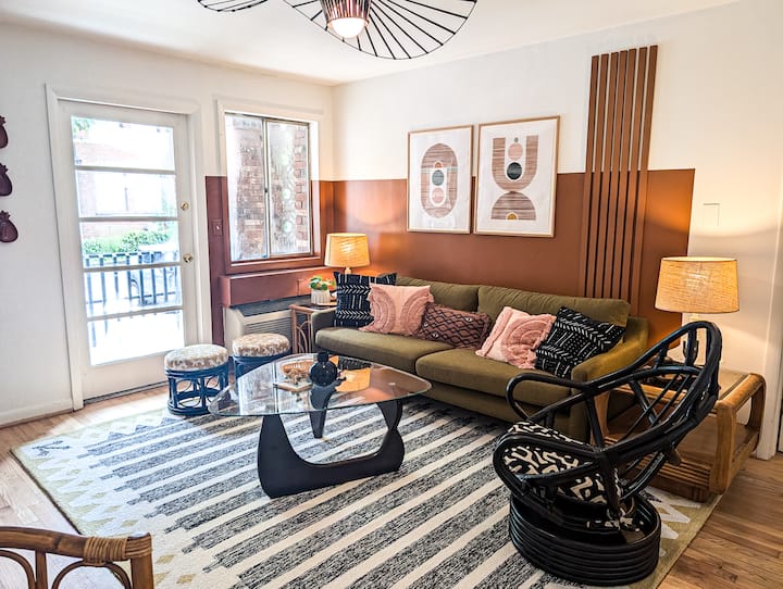 The Tiki Suite | 2br 2ba | Newly Renovated! - Columbia, SC