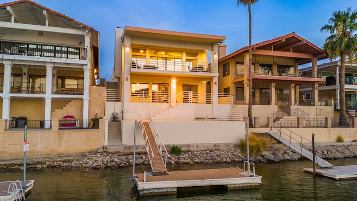 Exceptional Riverfront Home With Dock! - Laughlin, NV