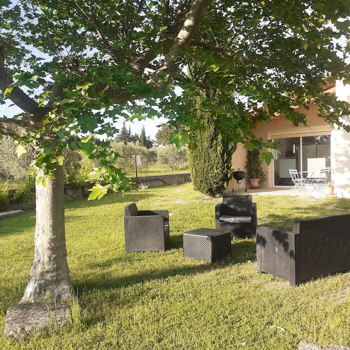 Gîte Le Platane Près Du Parc Du Lubéron Pour 2 P - Cheval-Blanc