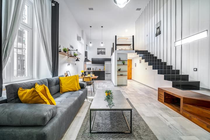 Urban Loft Haven Downtown Near Astoria - Budapest