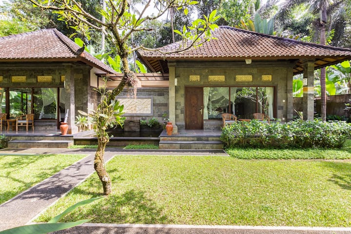 Honey Tree Lodge- Life Is Sweet! - Bali