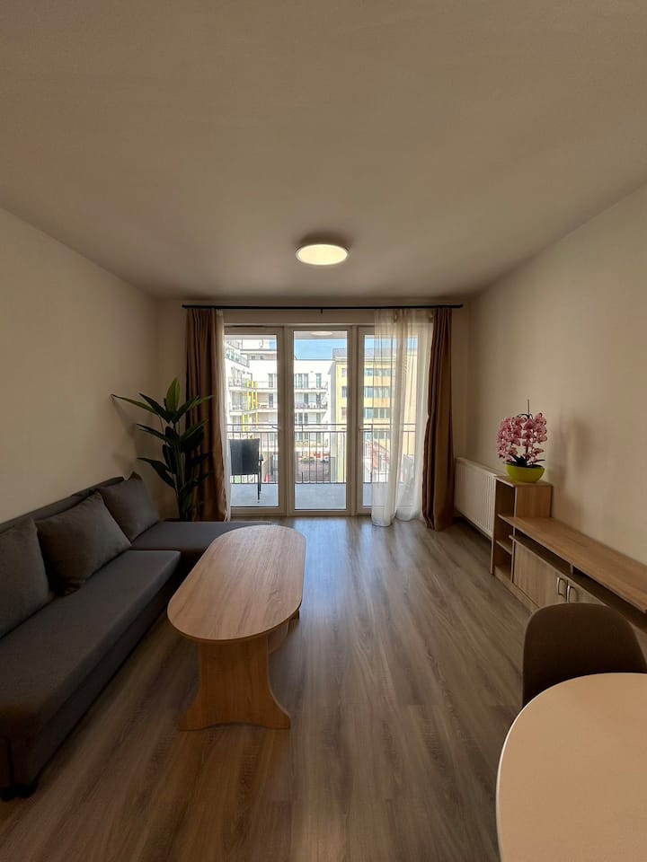 Modern Apartment With Garage - Budapest