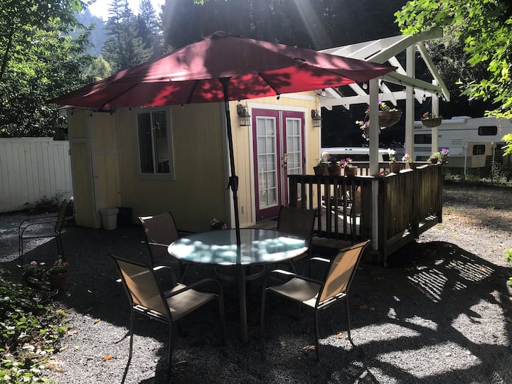 Camp Serenity, Monte Rio Cottages - Occidental, CA