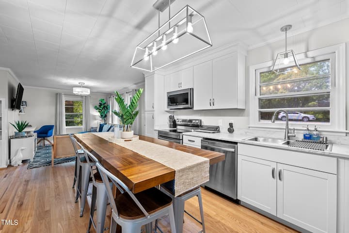 Outdoor Oasis @ Elon University - Burlington, NC