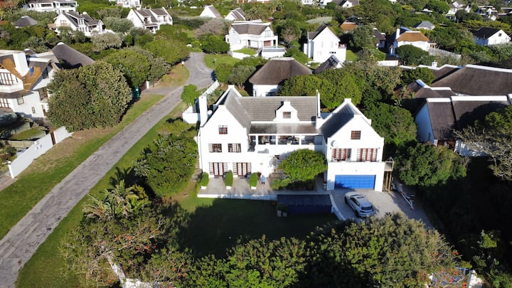 Paradise Point - Cape Saint Francis