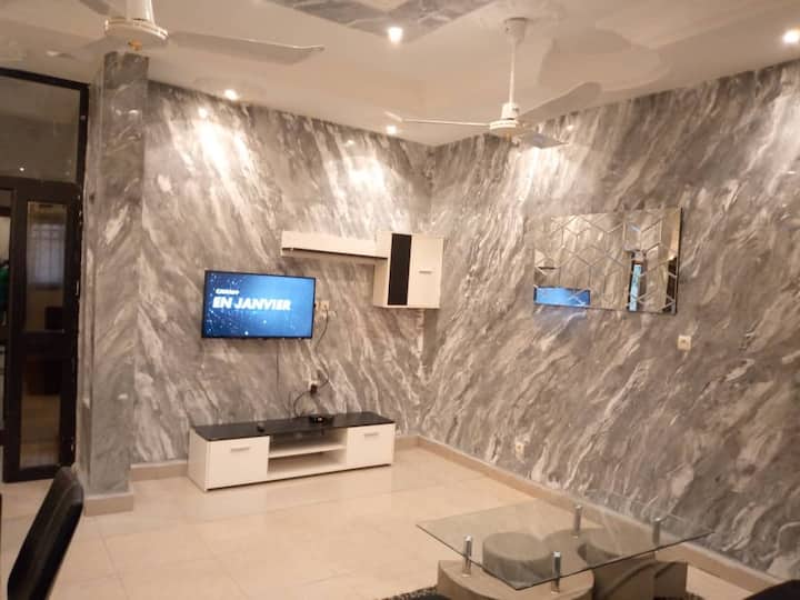 F3 à L'aci 2000 Et Panneaux Solaires H24 - Bamako