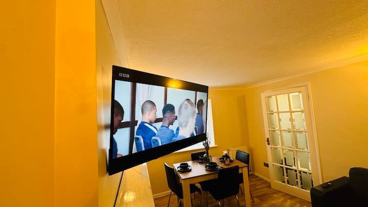 5 Bed 10 Guest Entire Home Hertfordshire - Bedfordshire