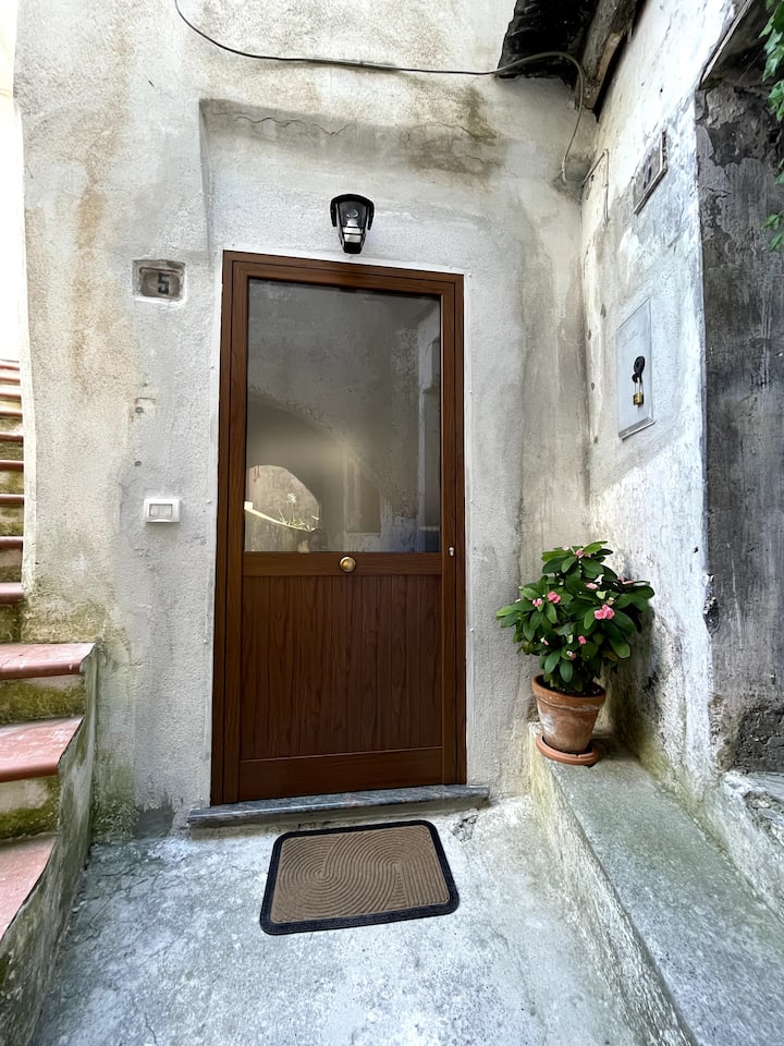 Michelangela’s Home

Casa Vacanza In Aieta - Maratea