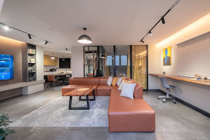 Simpsons Apartment - Saudi Arabia