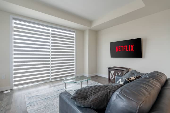 New 3 Beds & 3 Bath With +Office - Welland