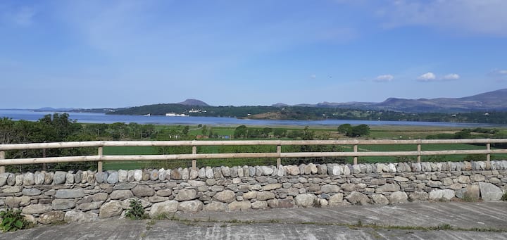 Snowdonia Barn With Views - Harlech