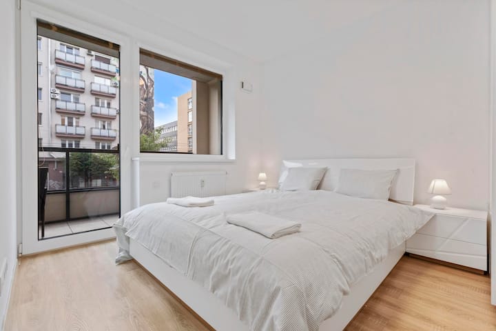 Twin Apartment 1 - With Parking - Bratislava