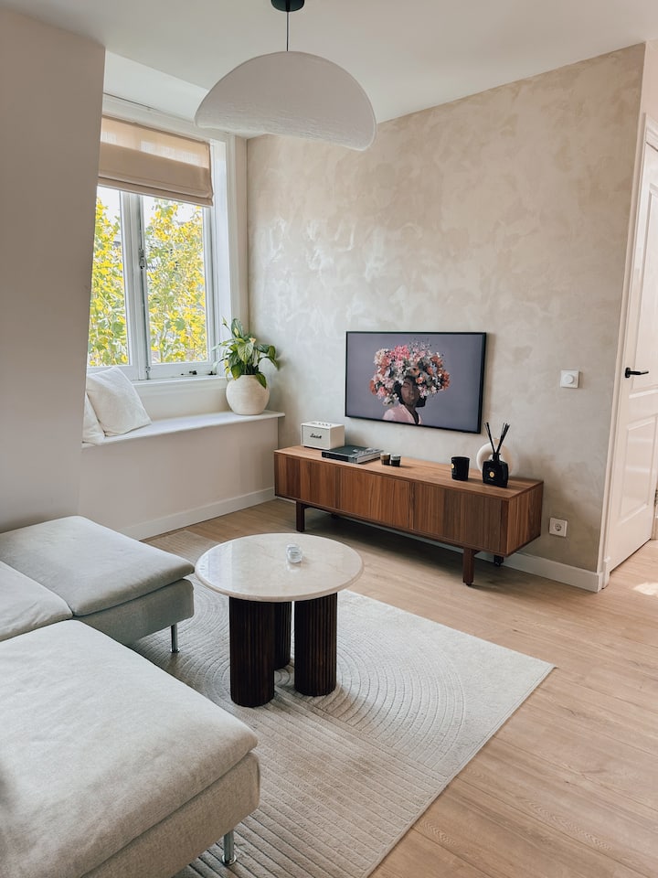 Modern Apartment With Terrace - Amsterdam