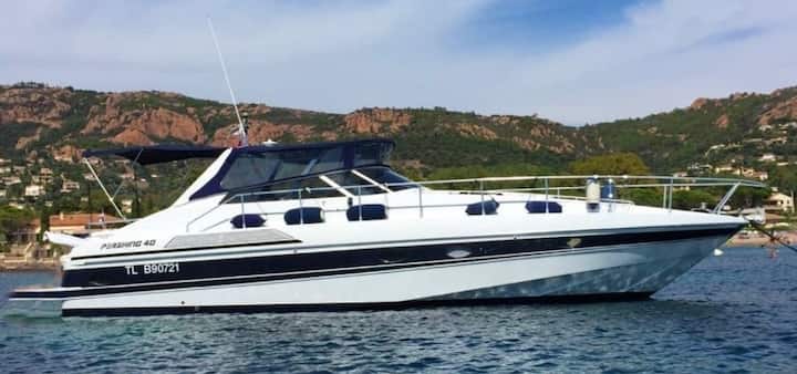 Leben Auf Der Pershing 40 - Diano Marina
