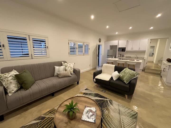 Roehampton Manor Private Self-catering Cottage - Durban