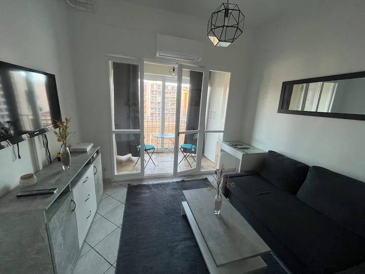 Appartement à 2 Pas De La Mer - Nice