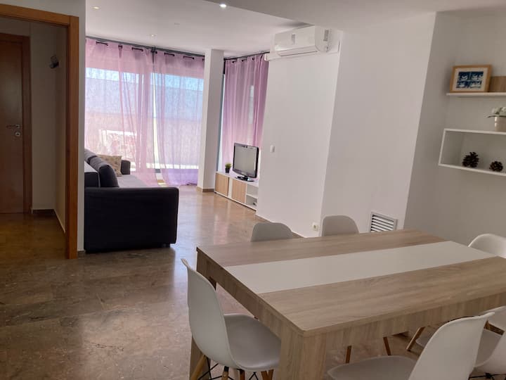 Apartment With Swimming Pool - Blanes
