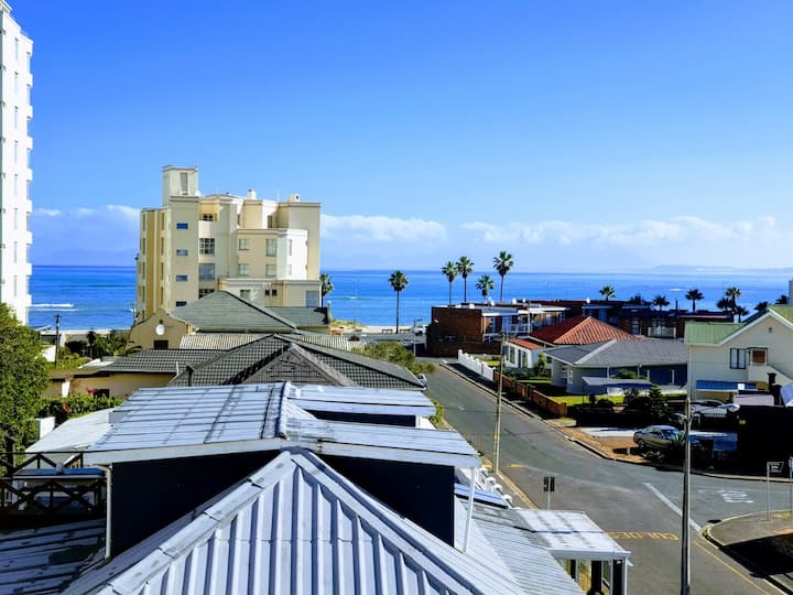 Red Coral @ The Beach - Somerset West