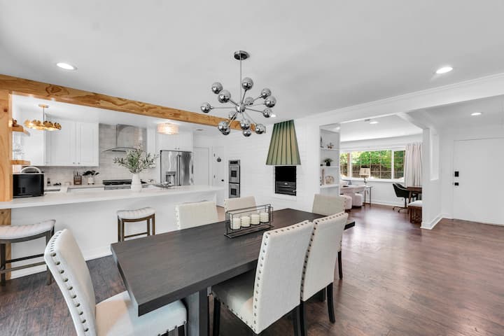 Stylish Single-story 3bd/3ba Home With A Hot Tub - Thousand Oaks, CA
