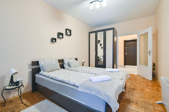 Antim 1 Apartment - ソフィア