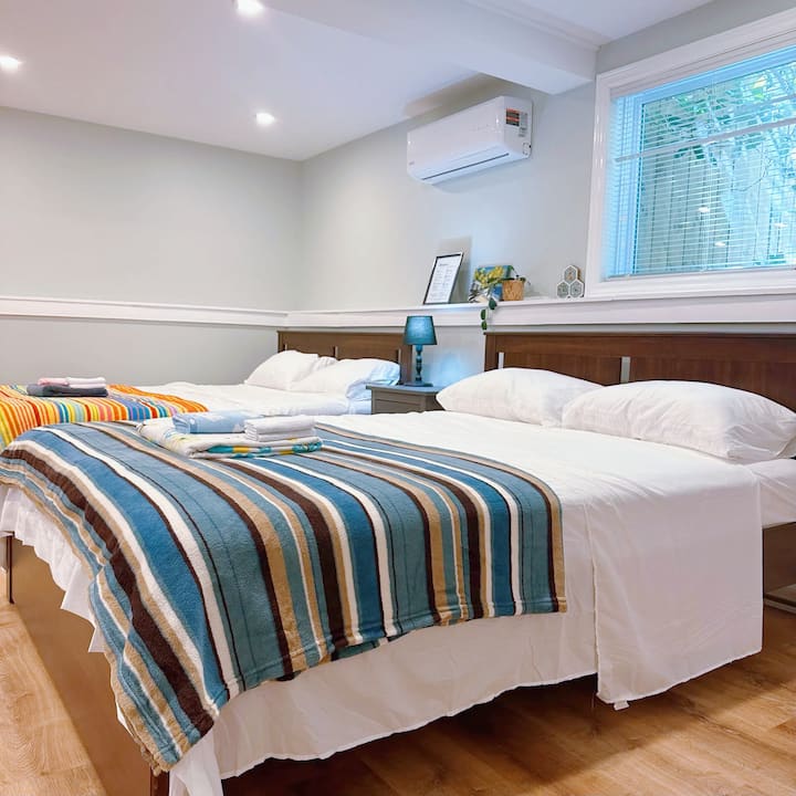 2 Queen  Bed + Private Full Bath - Halifax