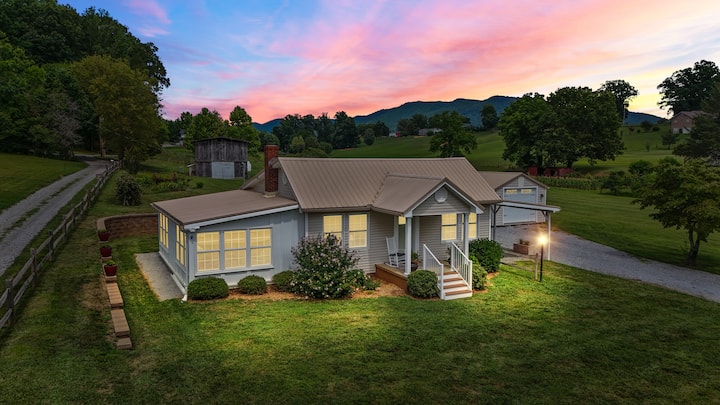 Country Living, Modern Amenities - Brights Zoo, Limestone