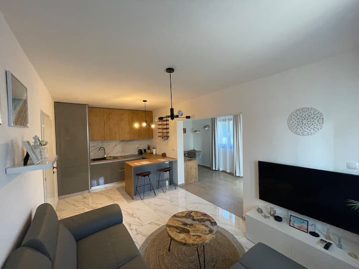 Sunny & Stunning Holiday Home - Rabac