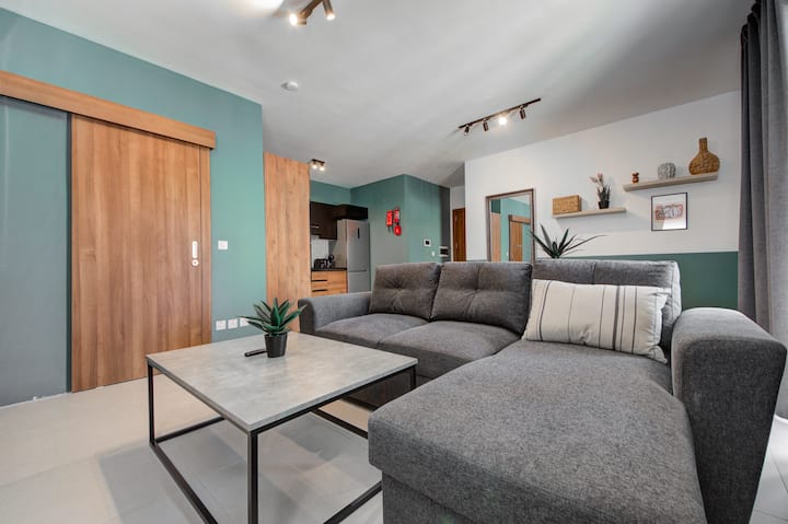 Modern 2br Home With Balcony & Sofa Bed In Pieta - Malta
