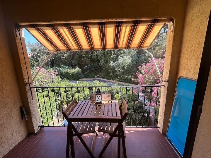 Le Lavandou - St Clair
T2 à 450m De La Plage - Le Lavandou