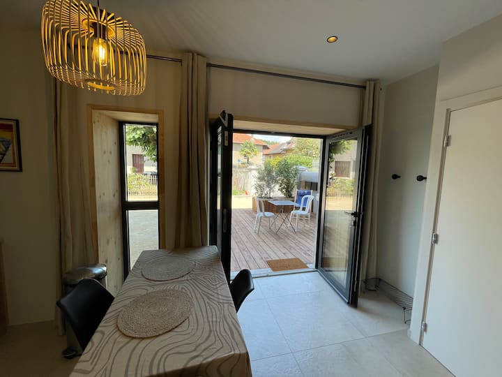 T2 Classé 3* Au Calme Avec Terrasse Et Parking - Aix-les-Bains