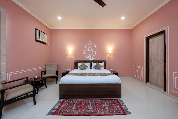 Serene Oasis: Relax & Rejuvenate At Nine Palms - Jaipur
