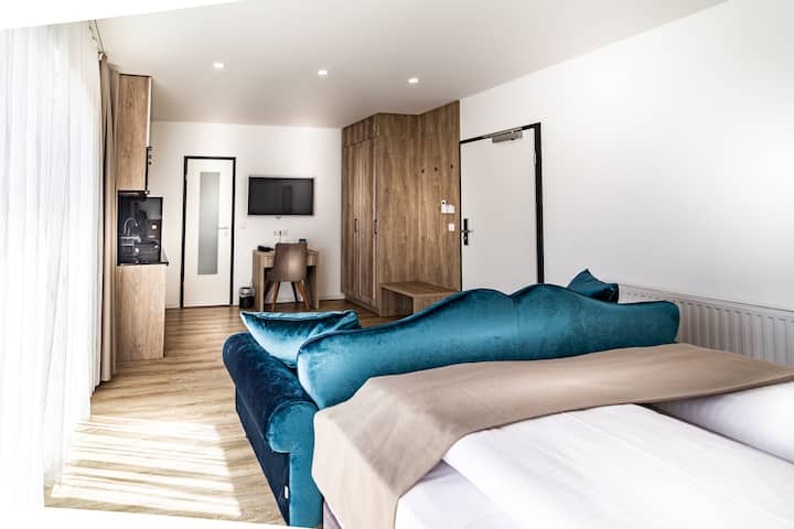 Sleep Inn: Penthouse / Balcony / Kitchen - Düsseldorf