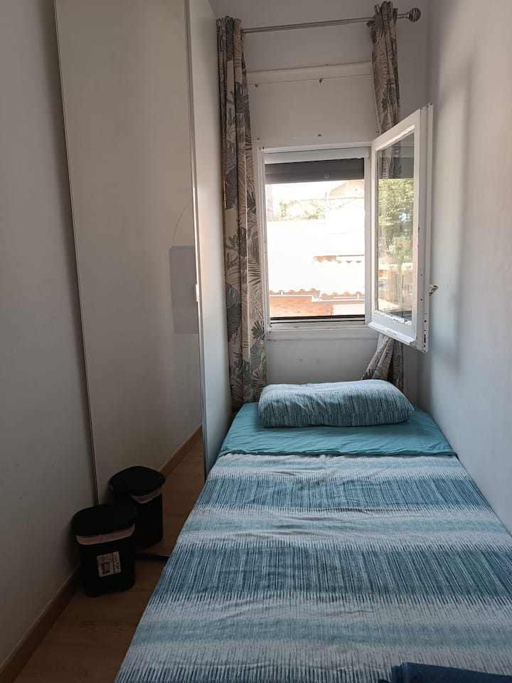 Habitación Agradable Cerca De Barcelona - Rubí