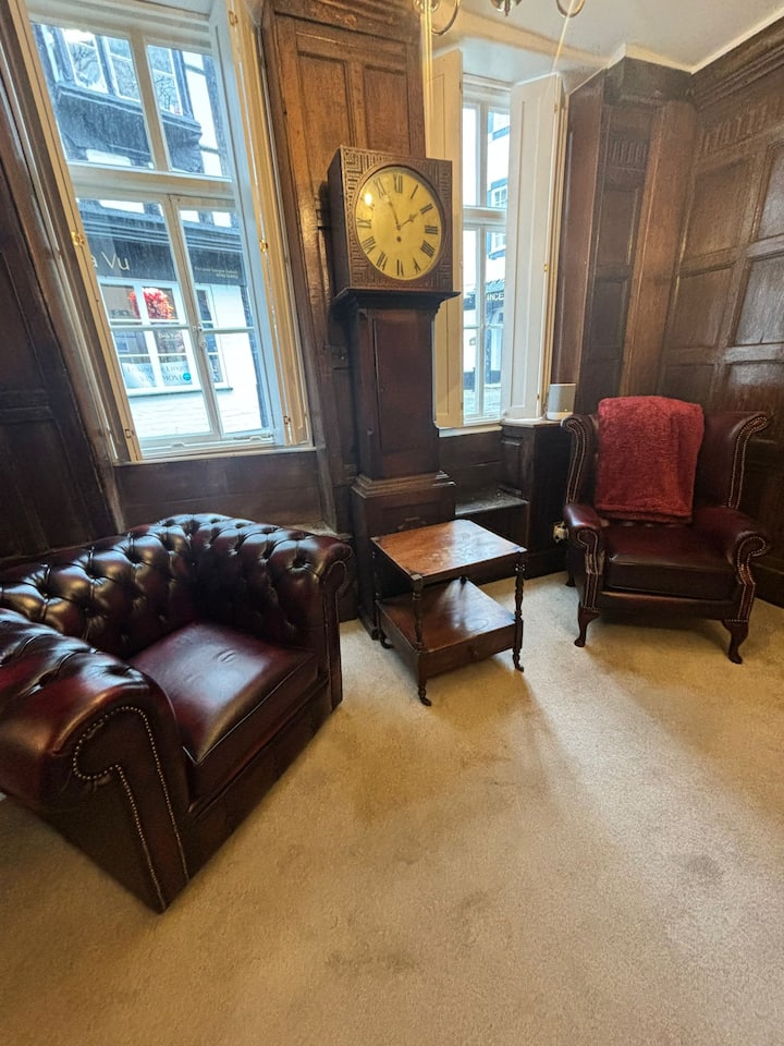 13th-century Gem In Shrewsbury - Shrewsbury