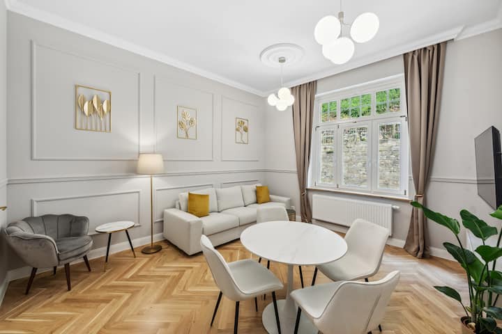 Residenz Hugo - Deluxe Two Bedroom Apartment - Bad Schandau