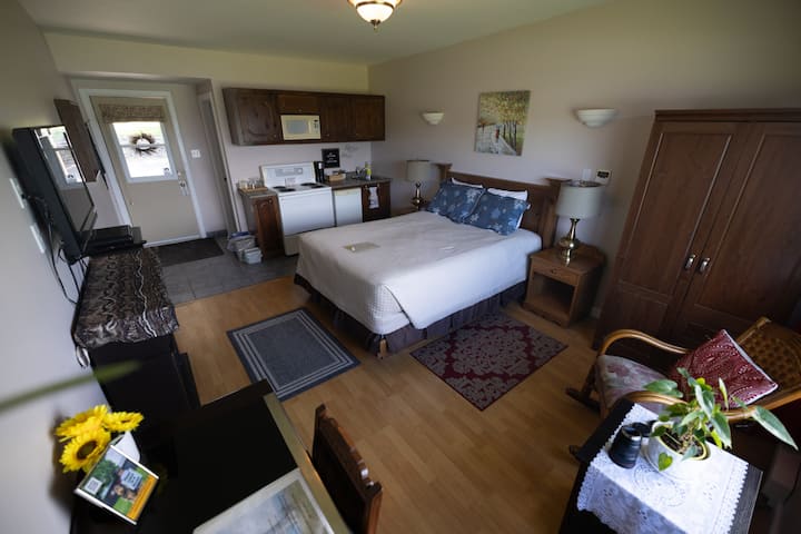 Self Contained Studio Suite - Ingonish Beach, NS