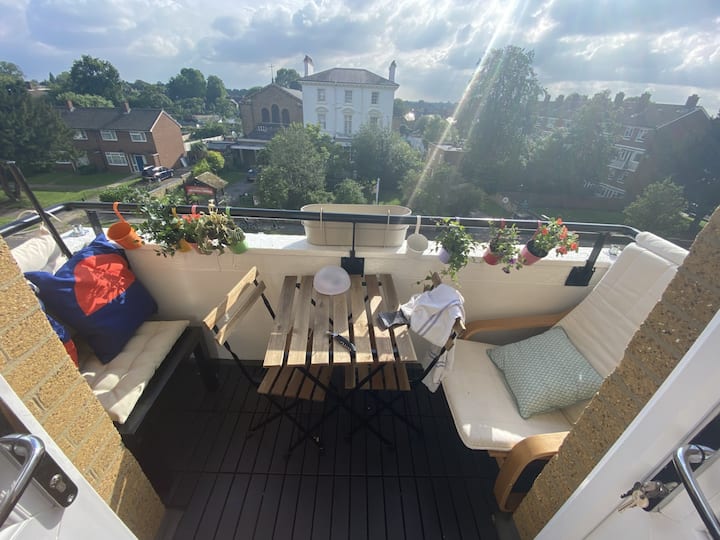 Flat In South West London - London