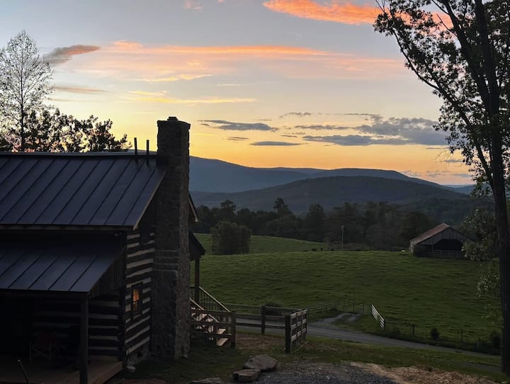 Cozy Log Cabin With Views - Lexington, VA