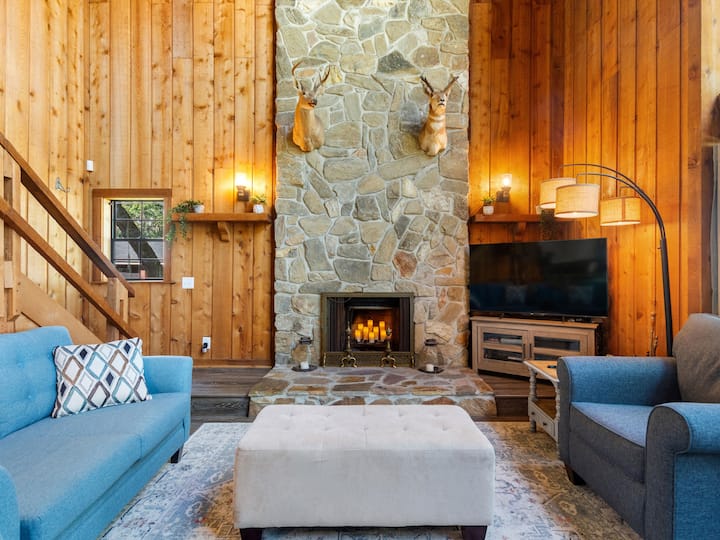 Serene Lakeside Retreat- 3 Bdr Romantic Getaway - Winter Haven, FL