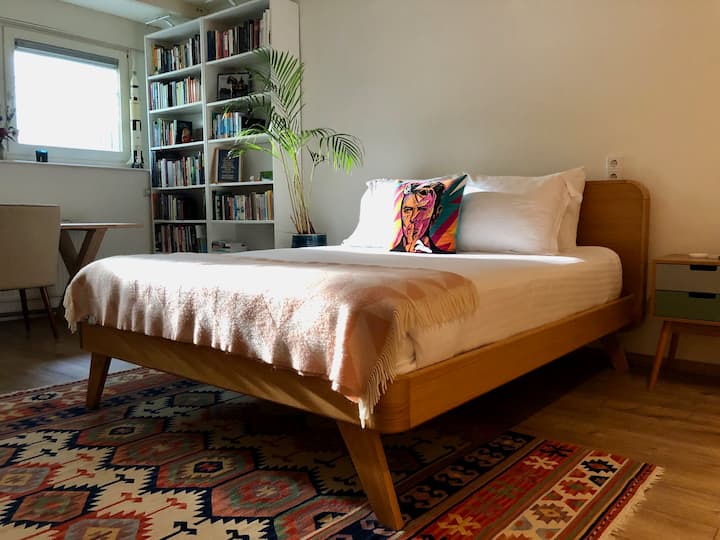 Cozy And Spacious Private Room - Rotterdam