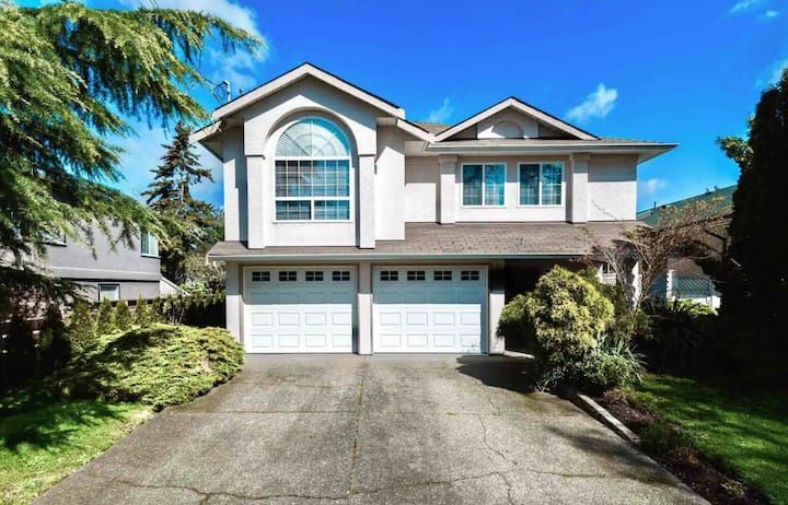 Monthly Furnished Bright Beautiful 3bedroom Suite - Victoria, Canadà
