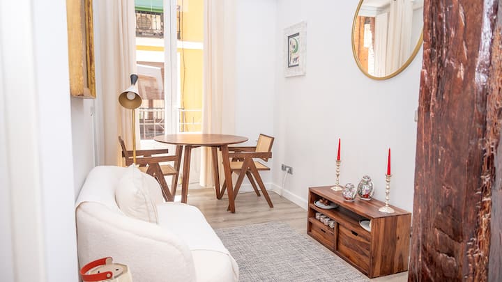 Apartamento De 1 Habitación En El Malasaña + Cool. - Madrid