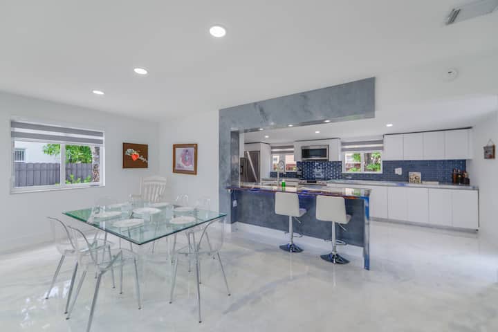 Beautiful 3/2 Home Near Brickell - Miami, FL