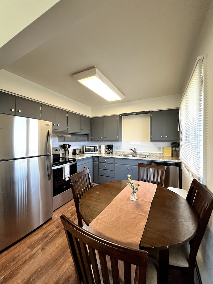 Newly Updated Haven - Great Falls, MT