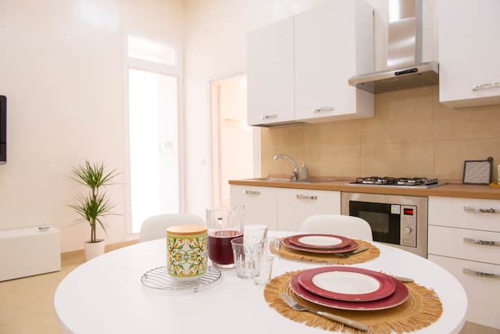 Casa Mayra Napoli: Alloggio Nel Cuore Di Napoli - 