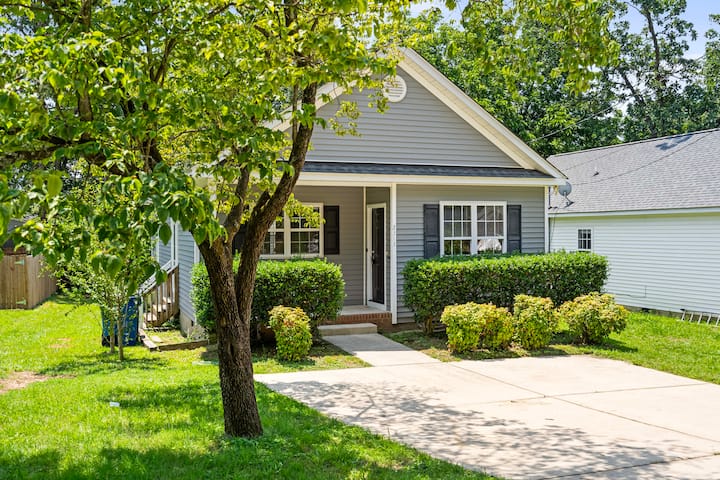 Cozy Family Retreat W/ King Bed, Bbq And Firepit - Raleigh