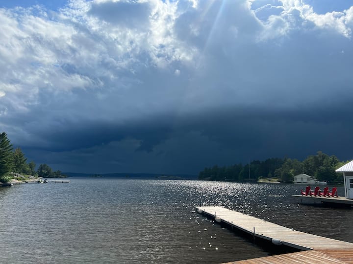 Spectacular Waterfront Cottage On Lake Nipissing - Lake Nipissing