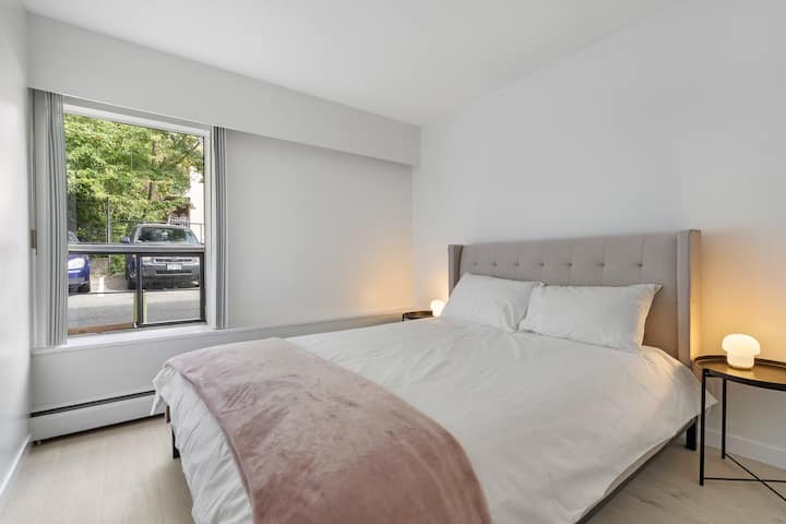 Comfy Kitsilano 1 Bedroom Apartment - Vancouver