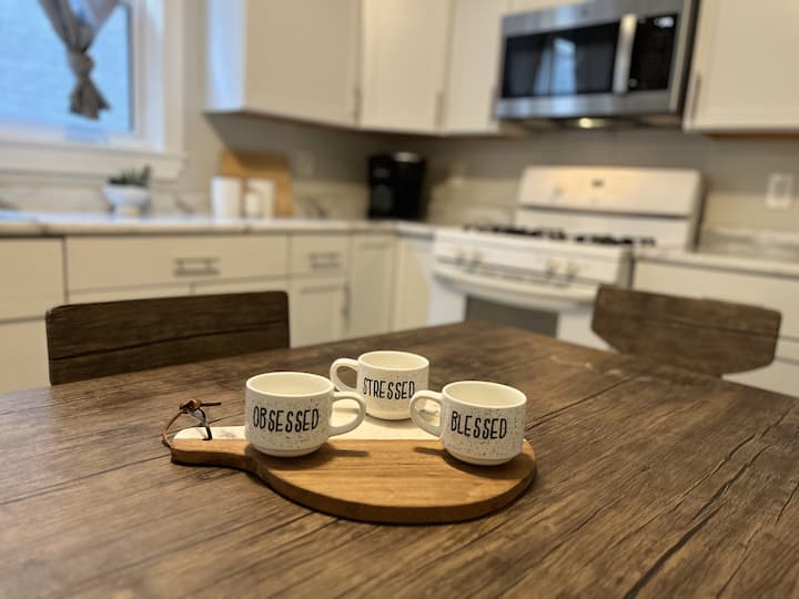 Chic City Escape - Oak Park