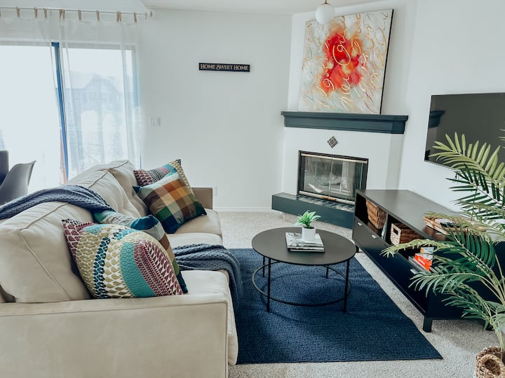 Quaint One Bed Condo Near Dtc - Centennial, CO